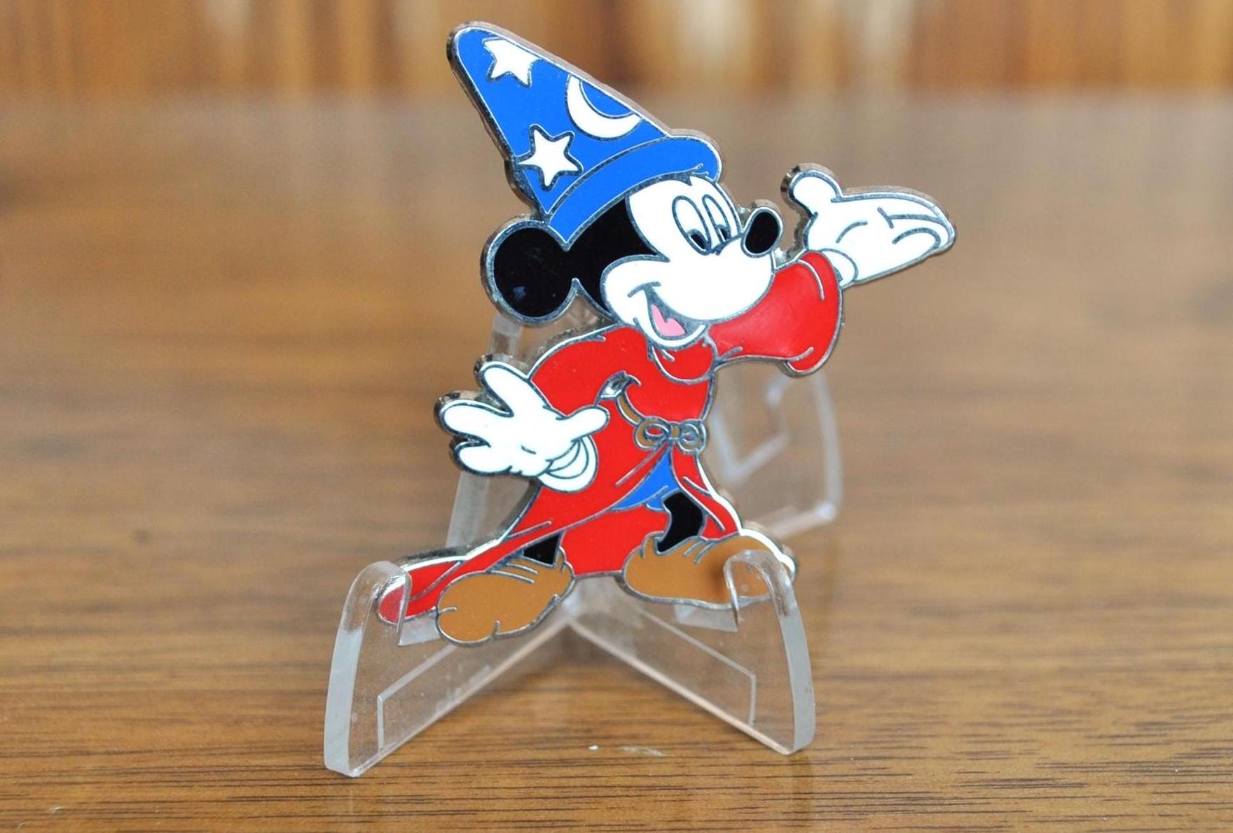 Collectible Pins & Buttons – Treasure Hunter Co