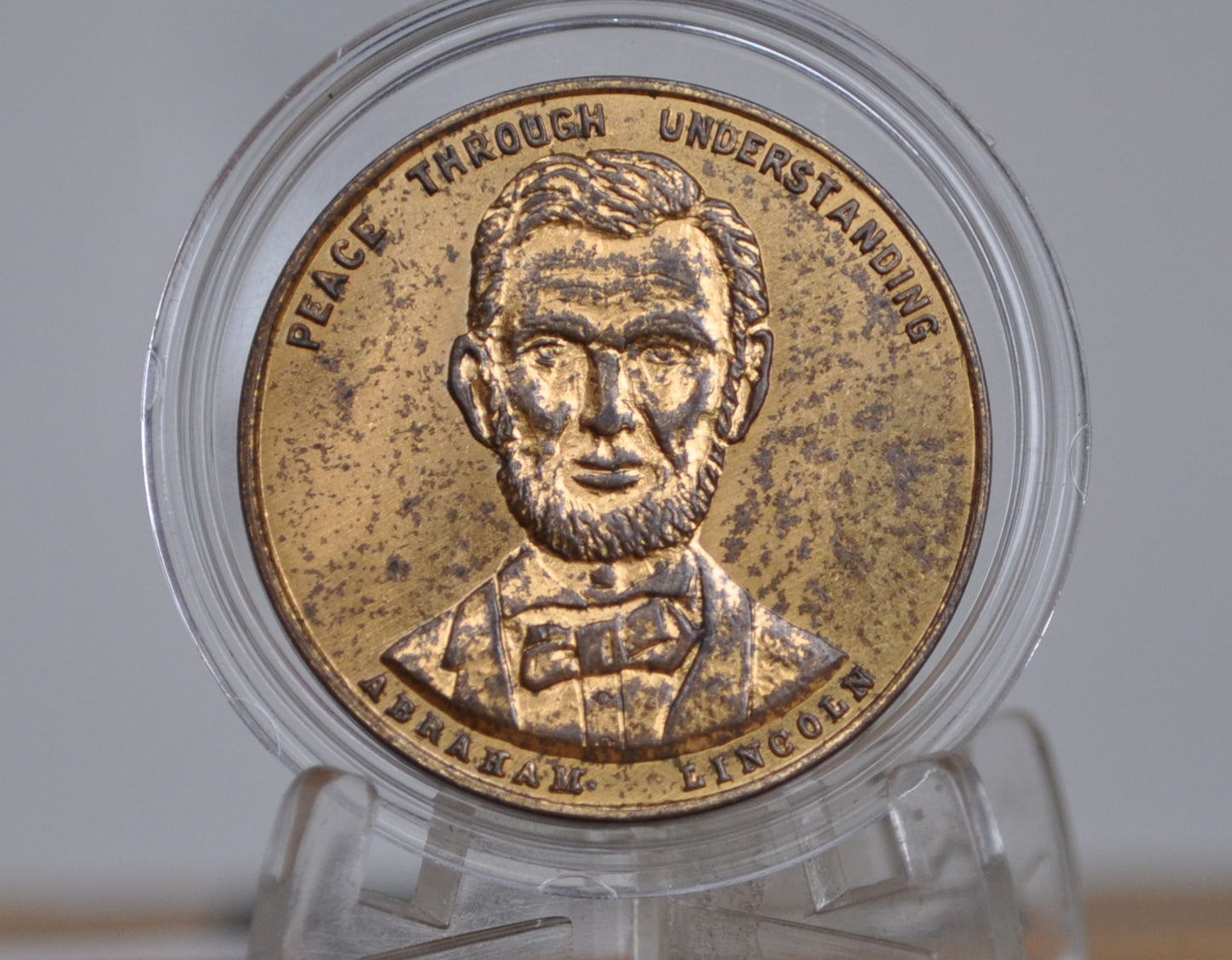 1965 New York Worlds Fair Souvenir Abraham Lincoln - "Peace Through Un ...