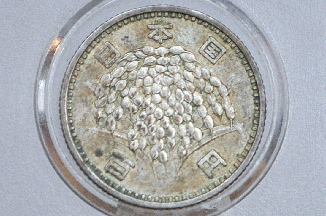 1963 Japan Silver 100 Yen - Great Condition - Year 38 Japanese Silver – Treasure Hunter Co