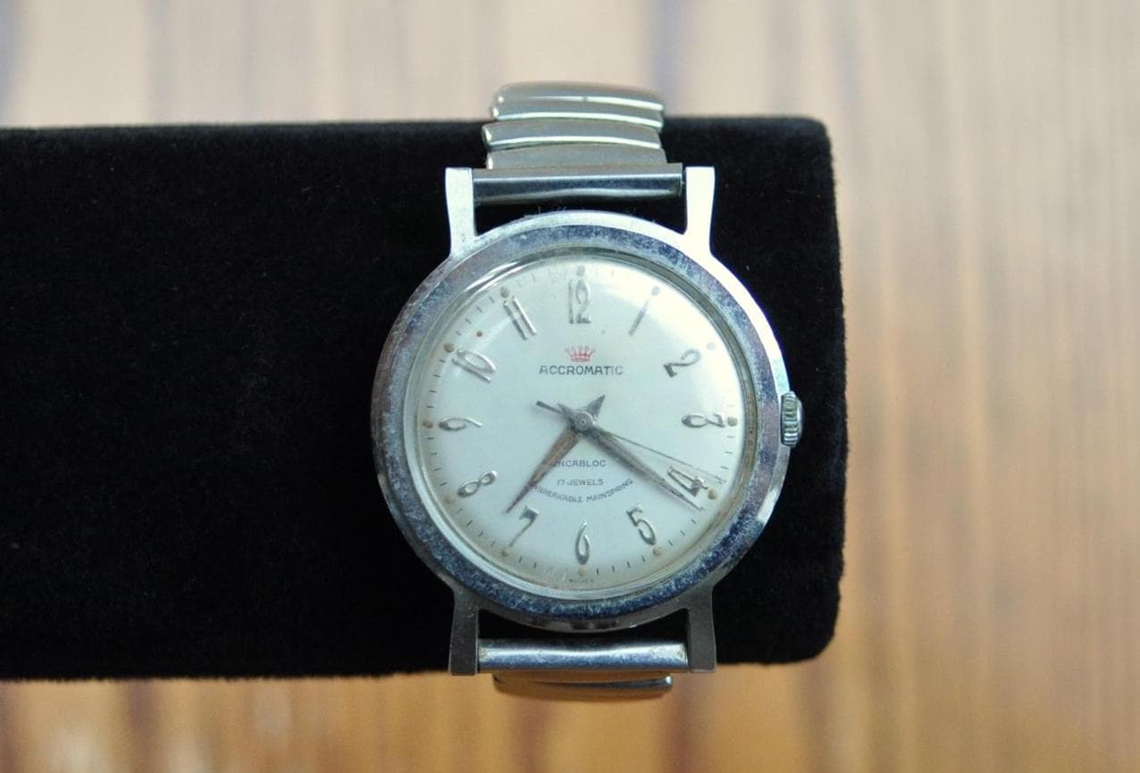 Antique Accromatic 17 Jewel Watch - Vintage Incabloc Unbreakable Mains ...