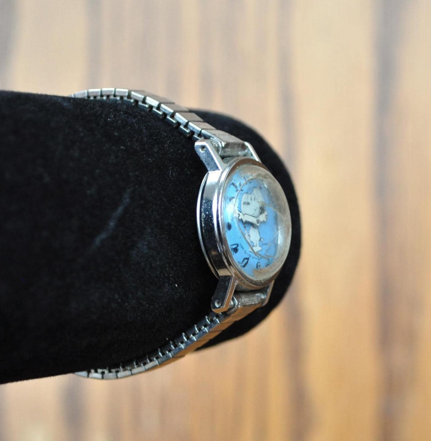 Vintage Peanuts 1958 United Feature Blue Snoopy Wind-Up Arms Watch - C ...