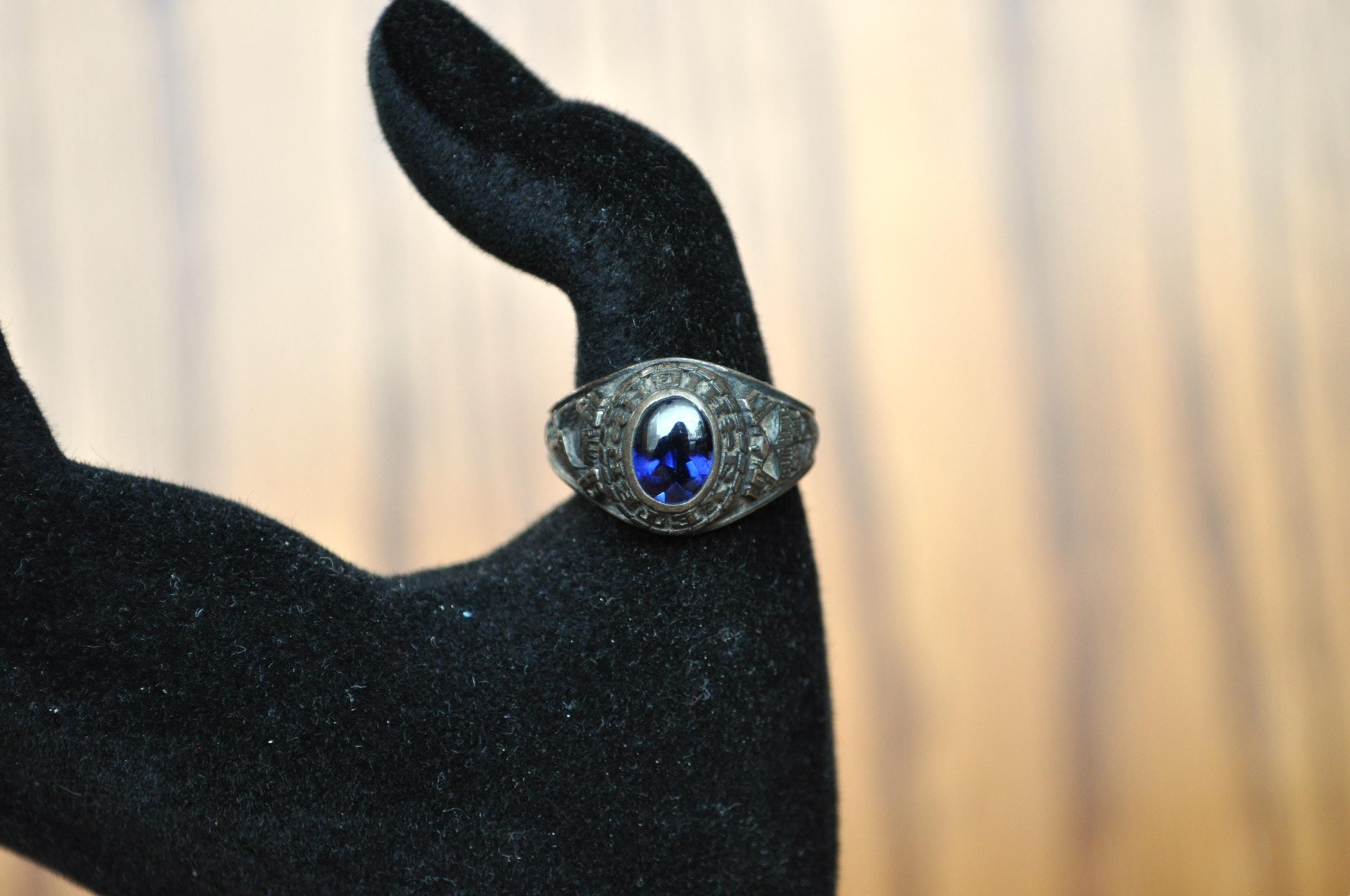Vintage 1983 Exeter High School Class Ring - Size 7.5 - Exeter Blue Ha ...