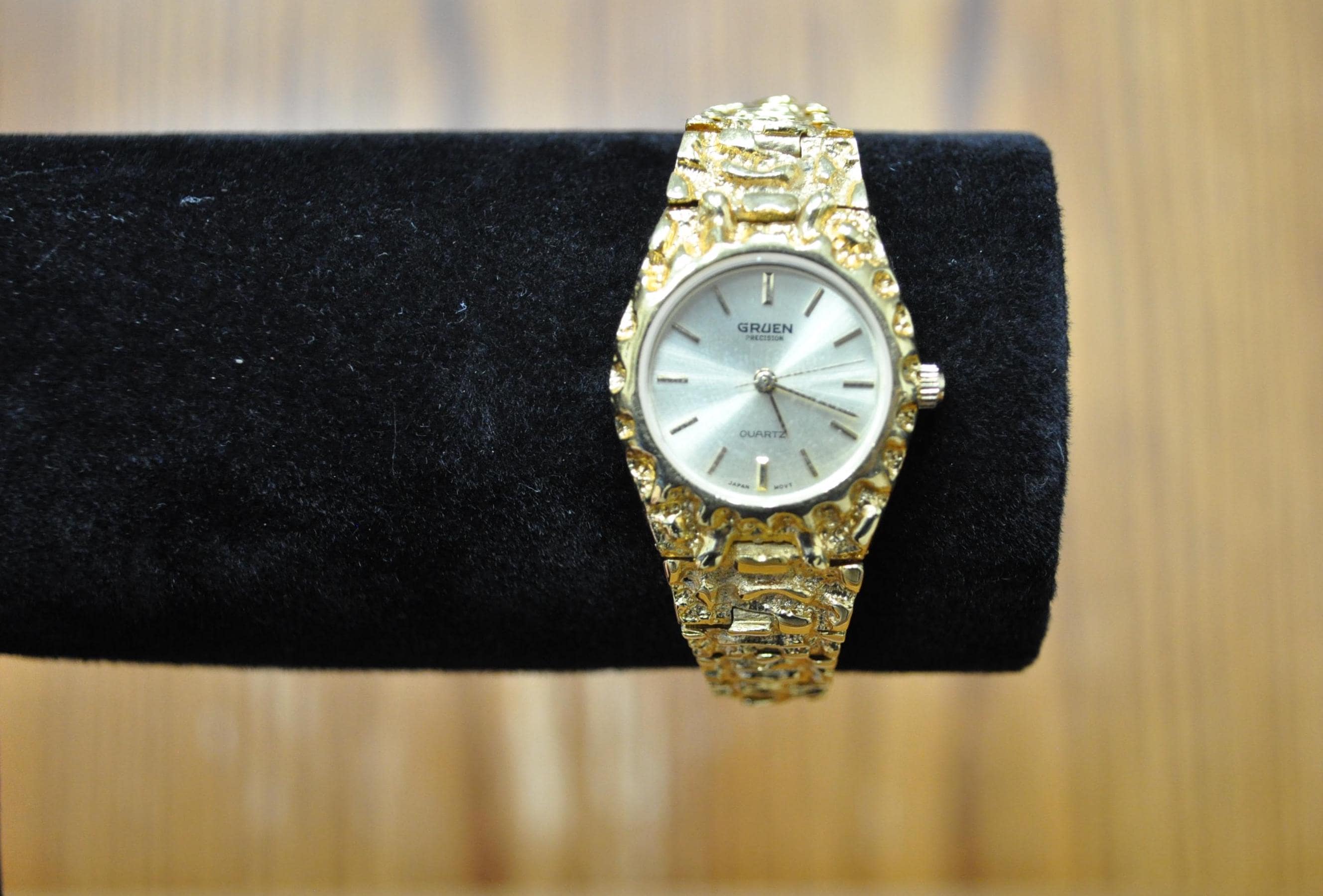 Vintage Gruen Diamond Quartz Gold Nugget Watch - Diamond Quartz Gold N ...
