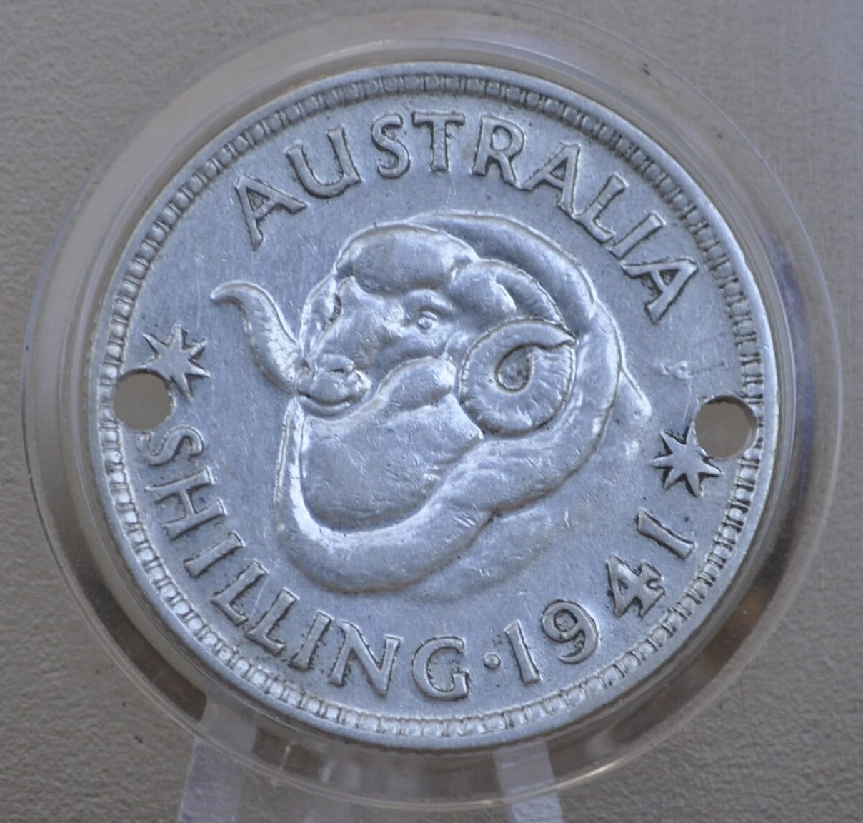 1941 Australia Silver Shilling 1941 1 Shilling - Great Condition, Hole ...
